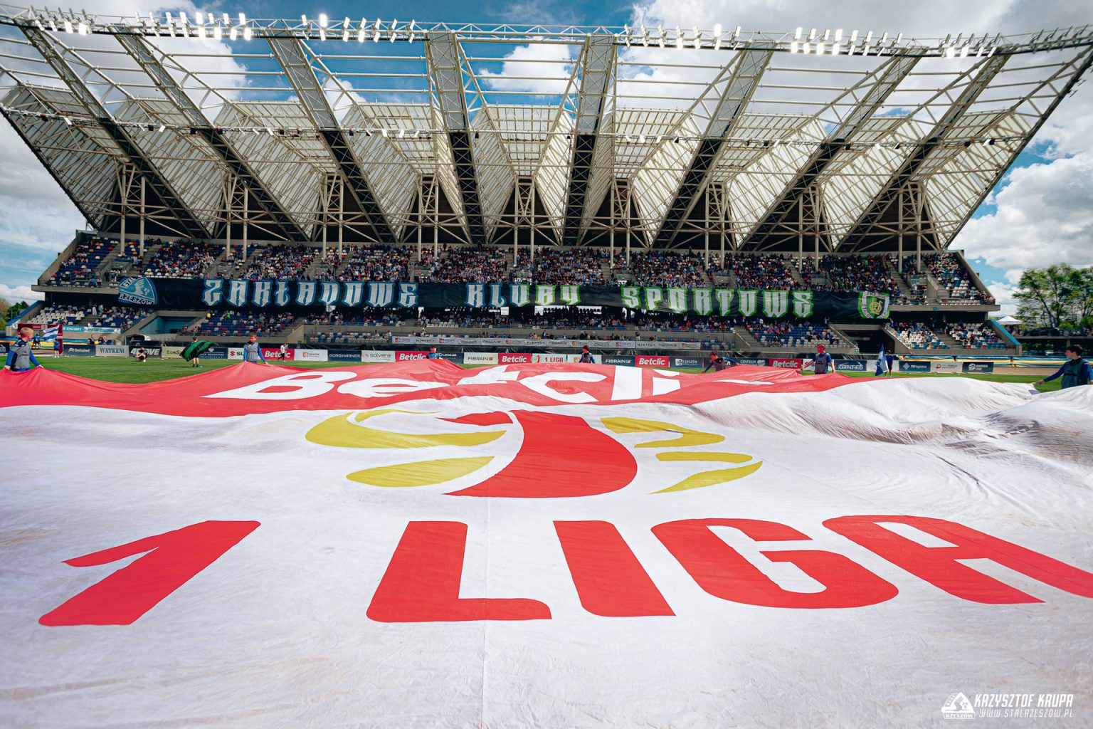 Stal Rzeszów – oficjalna strona klubu ZKS Stal Rzeszów