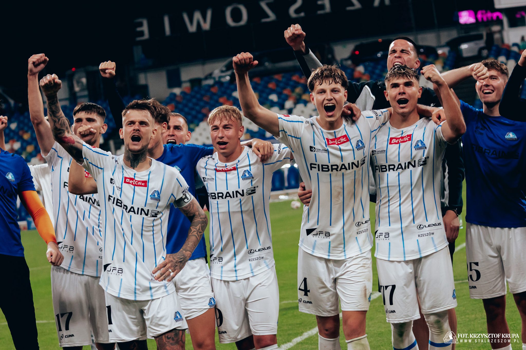 Stal Rzeszów – oficjalna strona klubu ZKS Stal Rzeszów